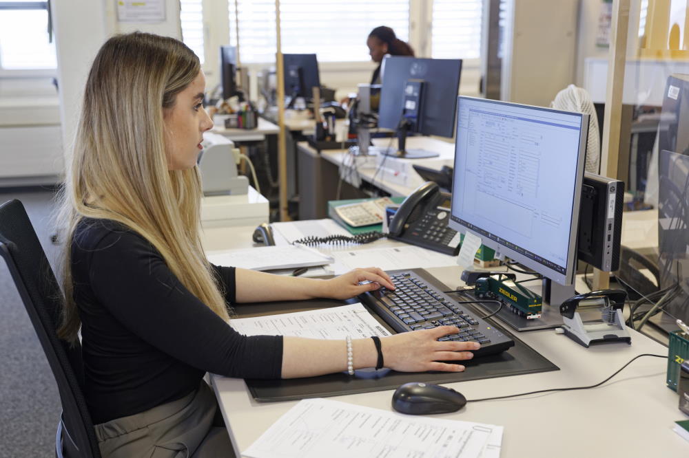 Impiegato di commercio AFC / Impiegata di commercio AFC - orientamento.ch